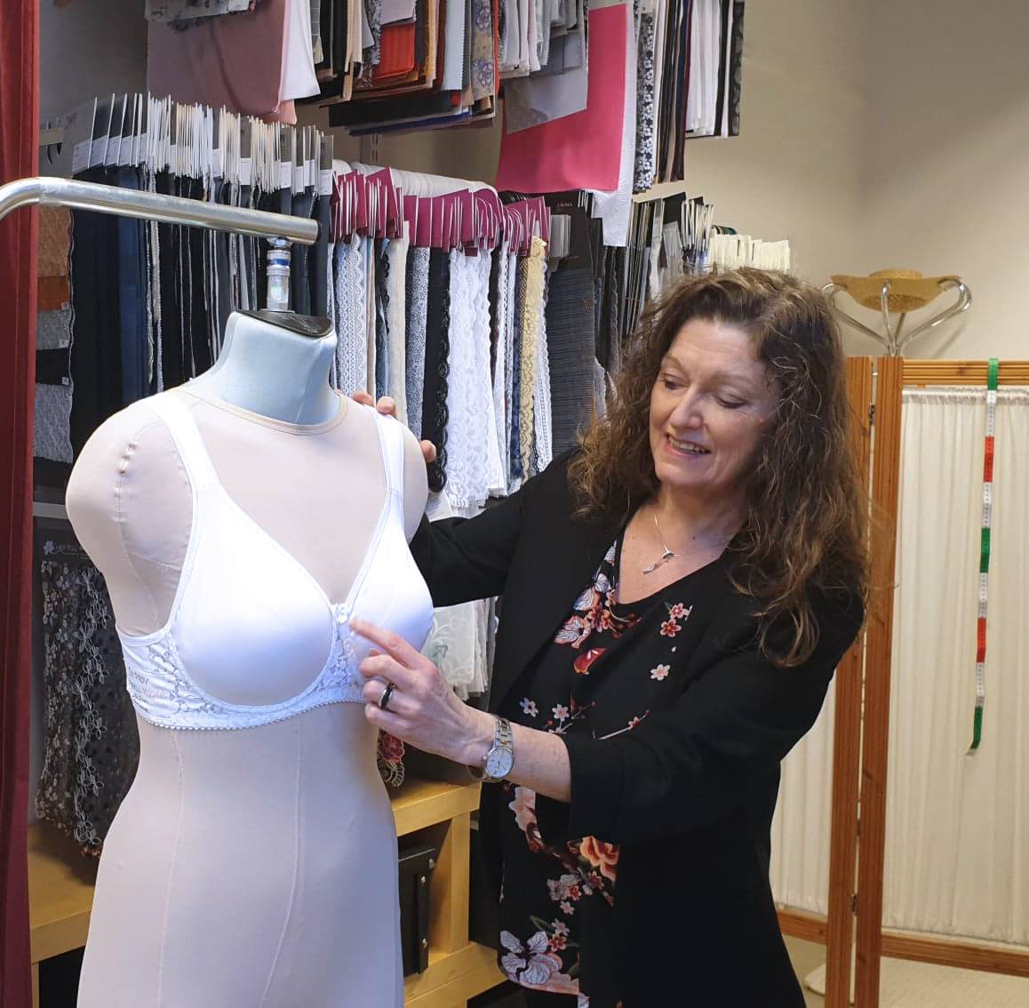 The art of creating comfort with Miss Mary’s own bra expert